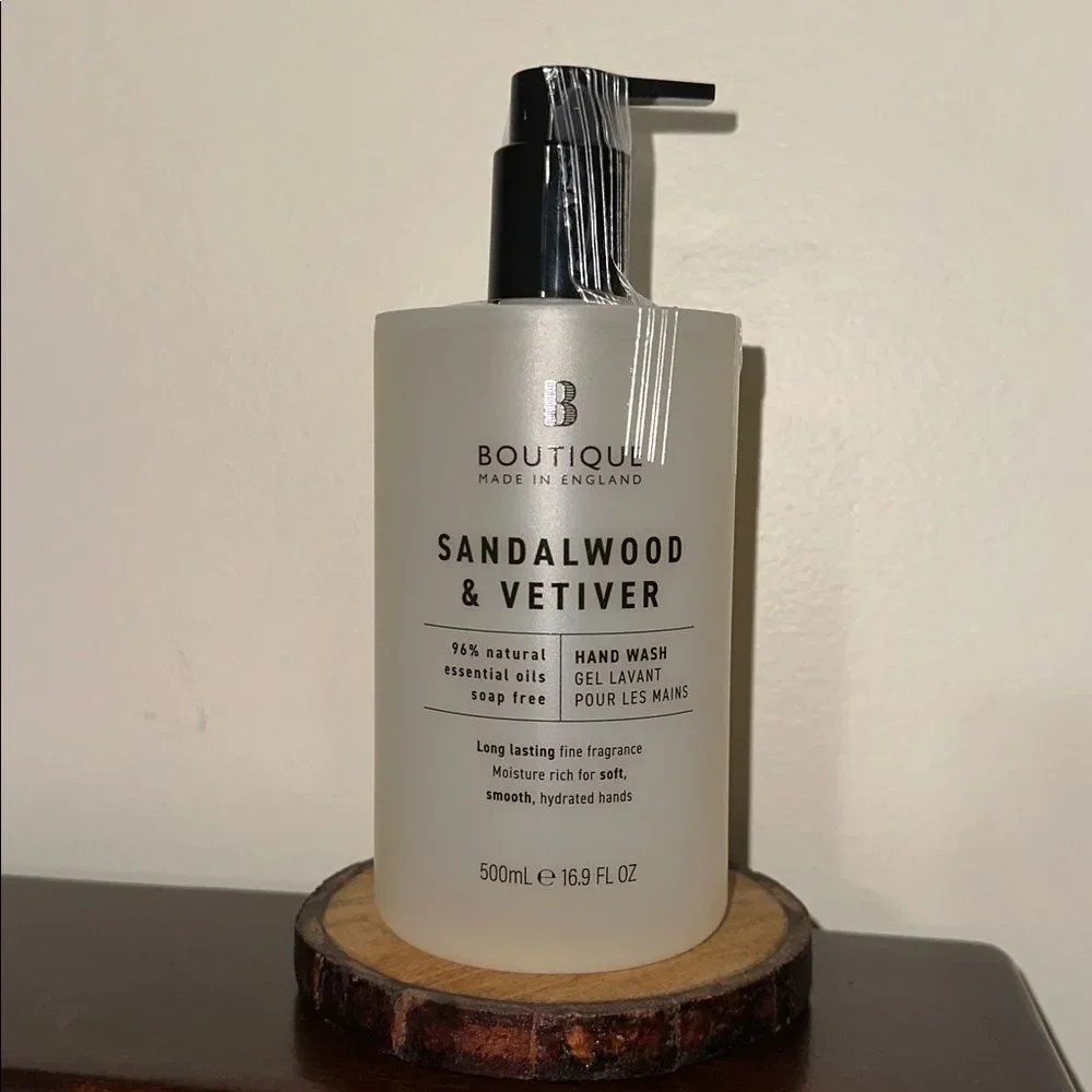 COLE BEAUTY | Grooming | Cole Beautysandalwood Vetiver Hand Wash | Poshmark